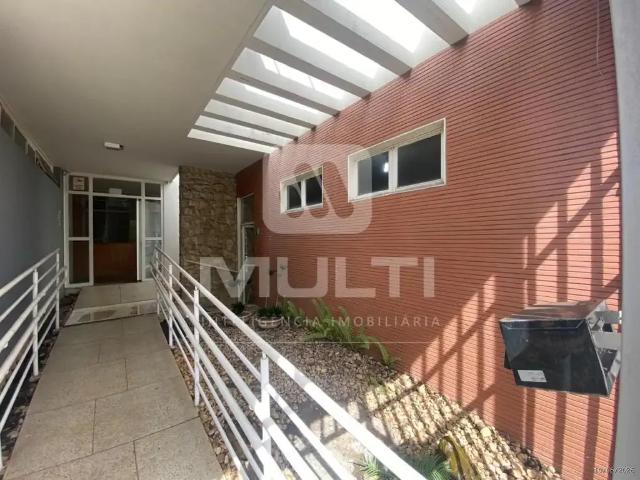 Casa / Sobrado Comercial para Locação em Uberlândia/MG Centro