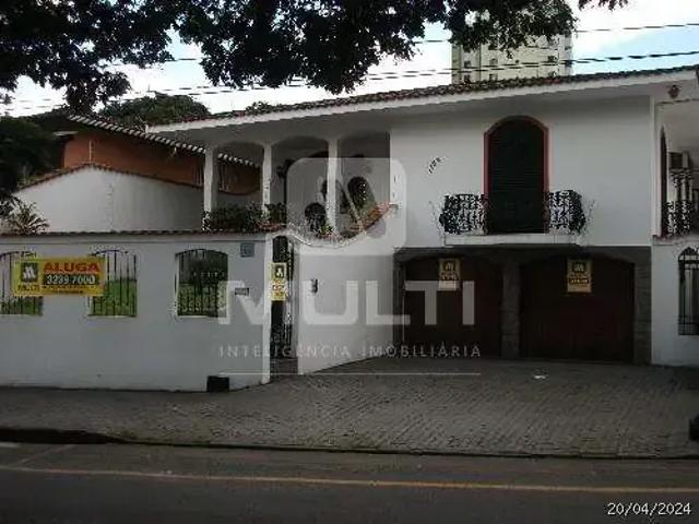 Casa / Sobrado Comercial para Locação em Uberlândia/MG Centro 4 Quartos