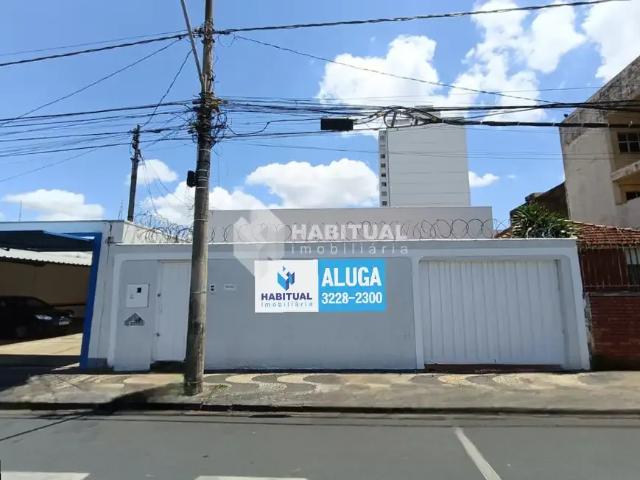 Casa / Sobrado Comercial para Locação em Uberlândia/MG Centro 4 Quartos