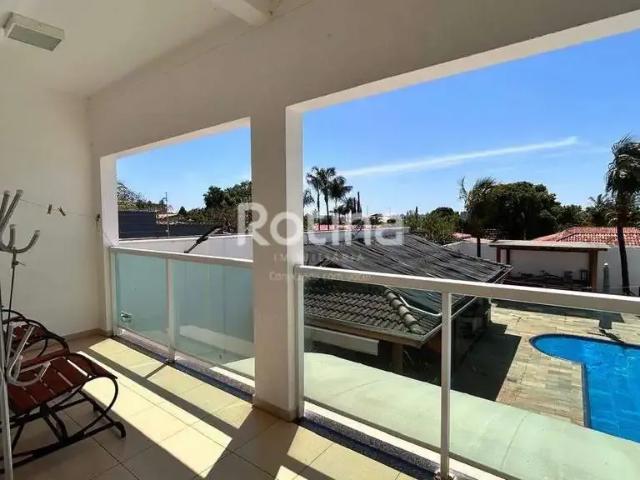 Casa / Sobrado Comercial para Locação em Uberlândia/MG Cidade Jardim 5 Quartos