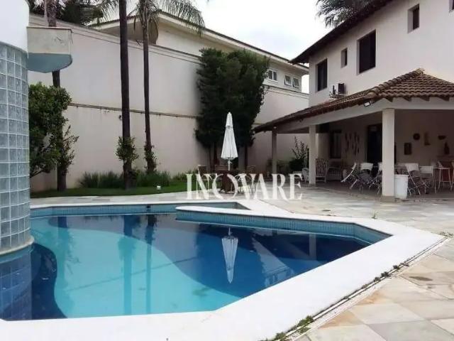 Casa / Sobrado Comercial para Locação em Uberlândia/MG Copacabana 4 Quartos