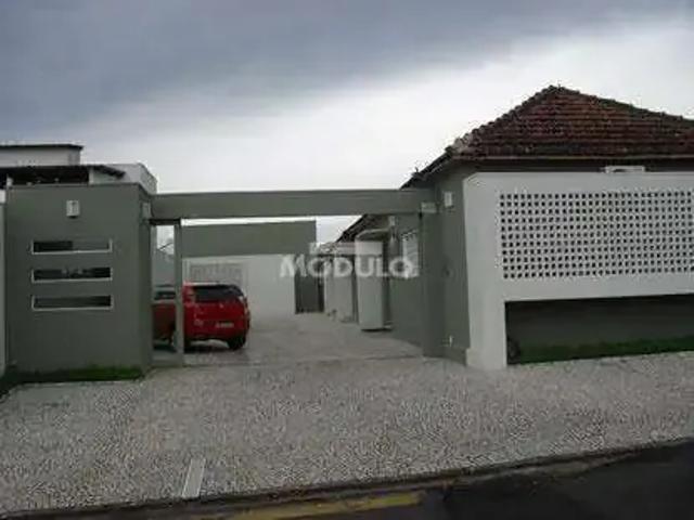 Casa / Sobrado Comercial para Locação em Uberlândia/MG Fundinho
