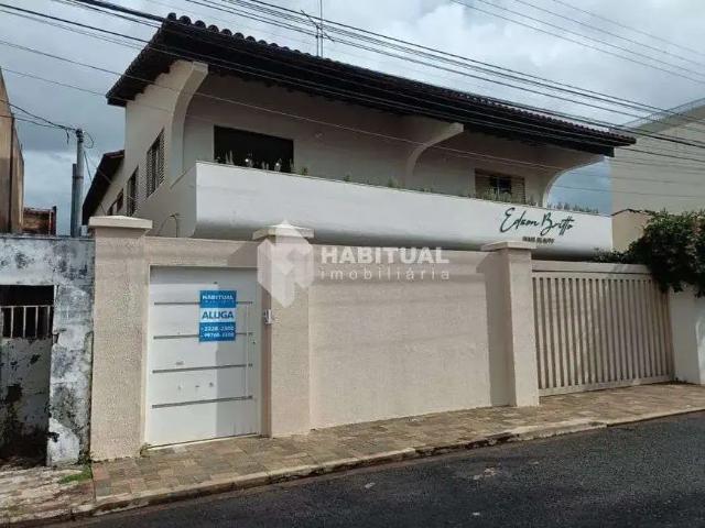 Casa / Sobrado Comercial para Locação em Uberlândia/MG Lidice 4 Quartos