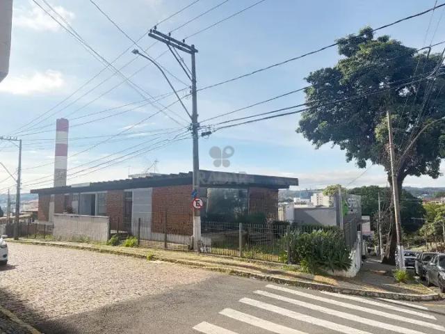 Casa / Sobrado Comercial para Locação em Valinhos/SP Centro 4 Quartos