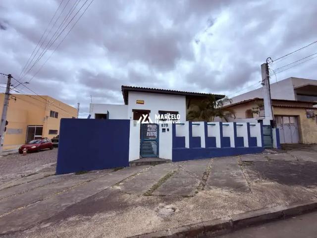 Casa / Sobrado Comercial para Locação em Vitória da Conquista/BA Centro 6 Quartos