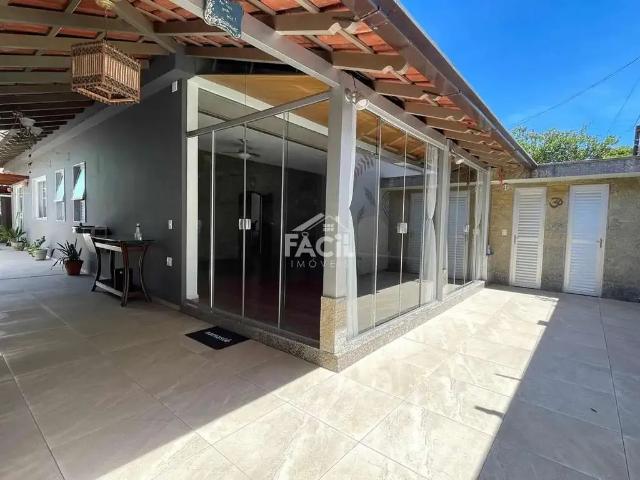 Casa / Sobrado Comercial para Locação em Vitória/ES Jardim Camburi 3 Quartos