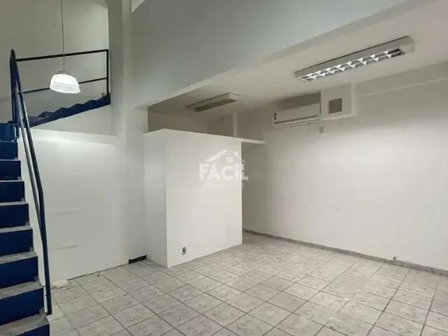 Casa / Sobrado Comercial para Locação em Vitória/ES Praia do Canto