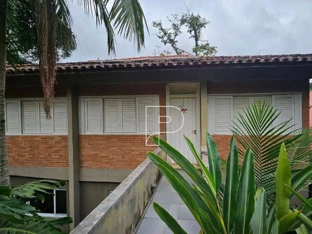 Casa / Sobrado Comercial para Venda em Cotia/SP Granja Viana 3 Quartos