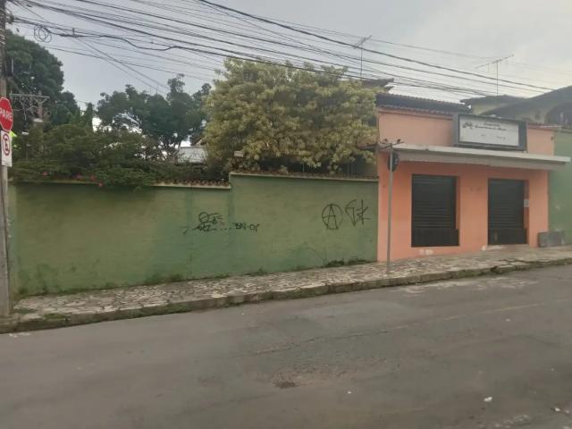 Casa / Sobrado Comercial para Venda em Contagem/MG Glória