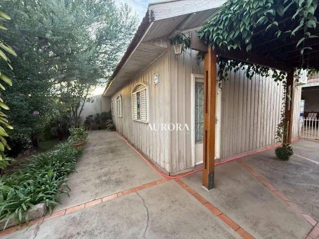 Casa / Sobrado Comercial para Venda em Cambé/PR Centro 3 Quartos
