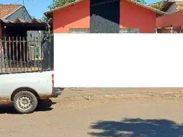 Casa / Sobrado Comercial para Venda em Cambé/PR Jardim Silvino 2 Quartos