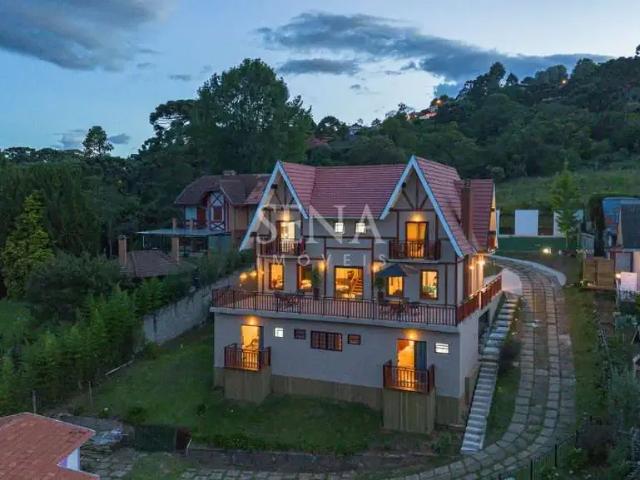 Casa / Sobrado Comercial para Venda em Campos do Jordão/SP Jardim Atalaia 10 Quartos