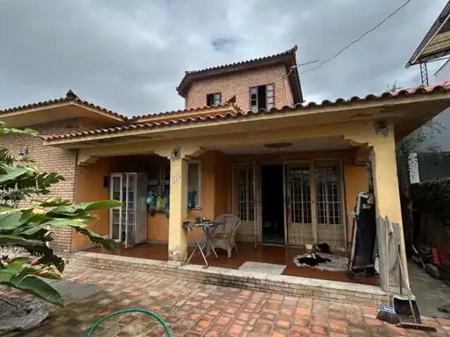 Casa / Sobrado Comercial para Venda em Campos dos Goytacazes/RJ Centro