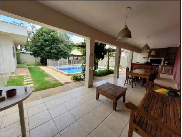Casa / Sobrado Comercial para Venda em Campinas/SP Jardim das Paineiras 4 Quartos
