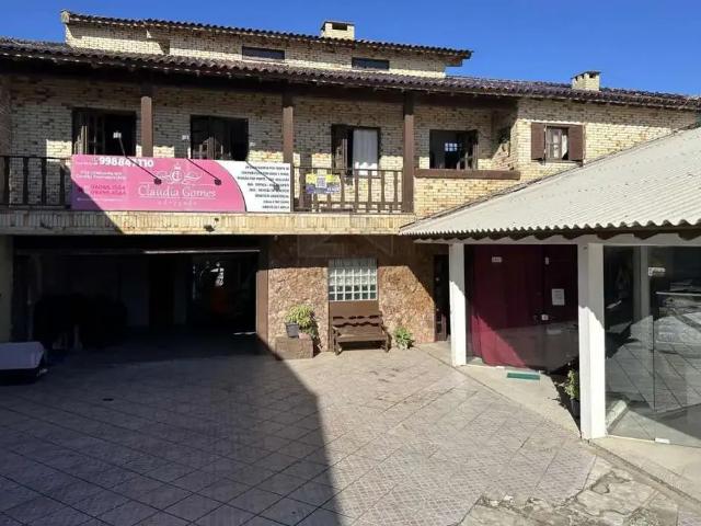Casa / Sobrado Comercial para Venda em Cidreira/RS Centro 4 Quartos