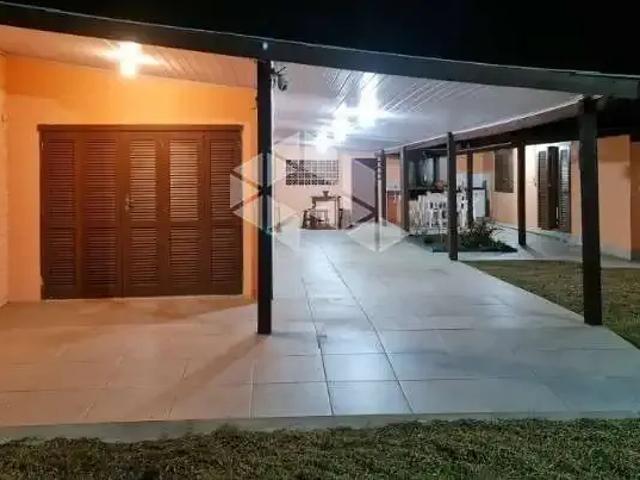 Casa / Sobrado Comercial para Venda em Cidreira/RS Centro 6 Quartos
