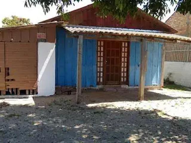 Casa / Sobrado Comercial para Venda em Cidreira/RS Nazaré 2 Quartos