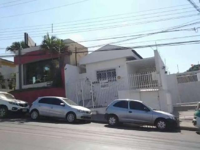 Casa / Sobrado Comercial para Venda em Cuiabá/MT Centro Norte