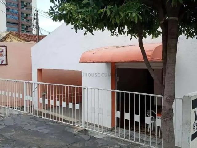 Casa / Sobrado Comercial para Venda em Cuiabá/MT Goiabeiras 3 Quartos