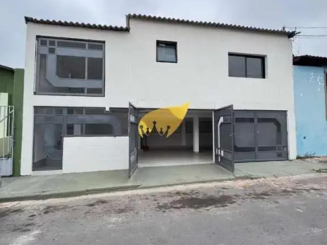 Casa / Sobrado Comercial para Venda em Cuiabá/MT Jardim Imperial 3 Quartos