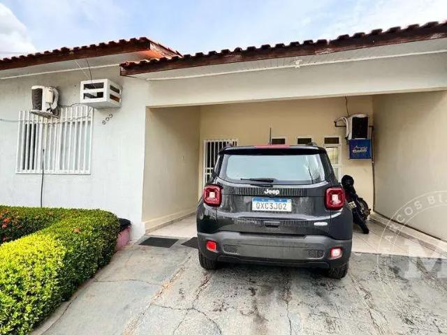 Casa / Sobrado Comercial para Venda em Cuiabá/MT Santa Rosa 4 Quartos