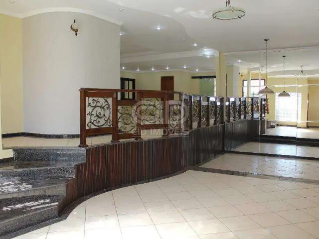 Casa / Sobrado Comercial para Venda em Cuiabá/MT Santa Rosa 4 Quartos