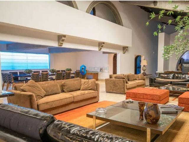 Casa / Sobrado Comercial para Venda em Curitiba/PR Água Verde 4 Quartos