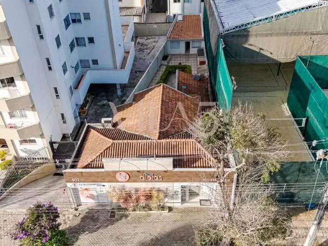 Casa / Sobrado Comercial para Venda em Curitiba/PR Água Verde 4 Quartos