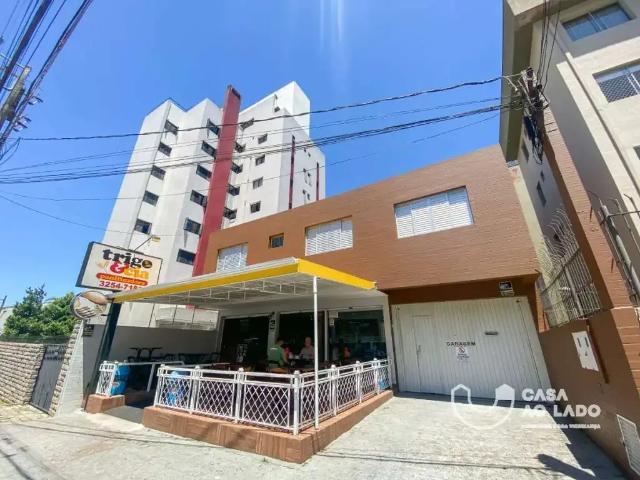 Casa / Sobrado Comercial para Venda em Curitiba/PR Ahú 3 Quartos