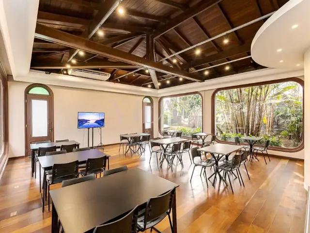 Casa / Sobrado Comercial para Venda em Curitiba/PR Ahú 8 Quartos