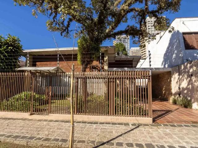 Casa / Sobrado Comercial para Venda em Curitiba/PR Alto da Rua XV 4 Quartos