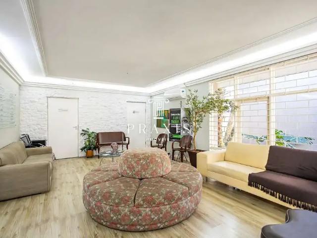 Casa / Sobrado Comercial para Venda em Curitiba/PR Alto da Rua XV 6 Quartos