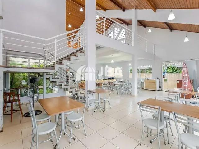 Casa / Sobrado Comercial para Venda em Curitiba/PR Bacacheri