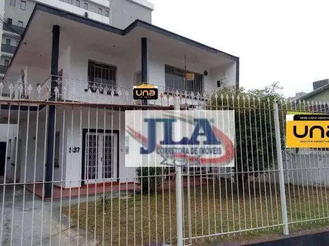 Casa / Sobrado Comercial para Venda em Curitiba/PR Cabral