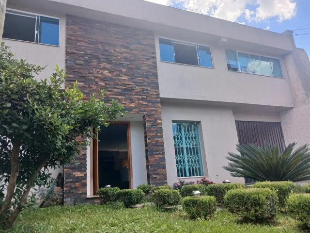 Casa / Sobrado Comercial para Venda em Curitiba/PR Cabral
