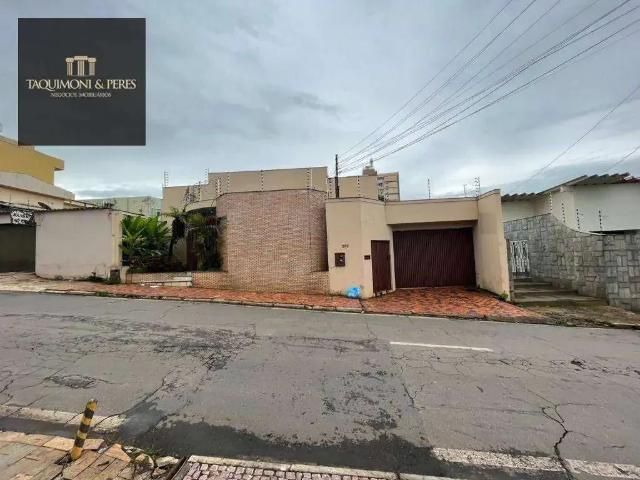 Casa / Sobrado Comercial para Venda em Anápolis/GO Setor Central 3 Quartos
