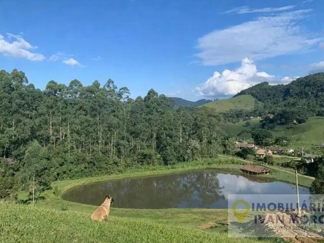 Casa / Sobrado Comercial para Venda em Anitápolis/SC Comunidade do Maracujá