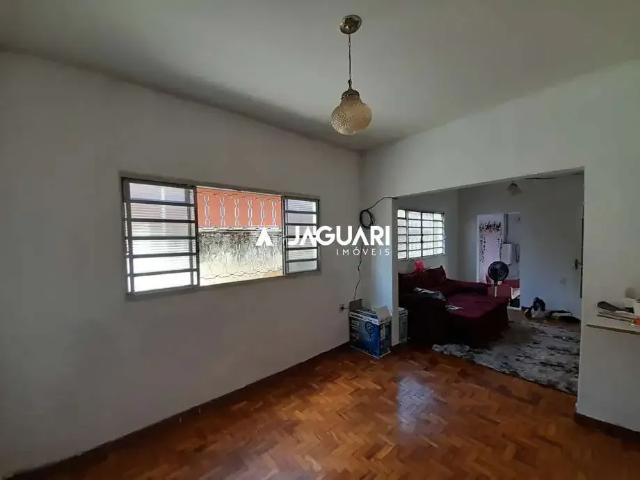 Casa / Sobrado Comercial para Venda em Agudos/SP Centro 3 Quartos