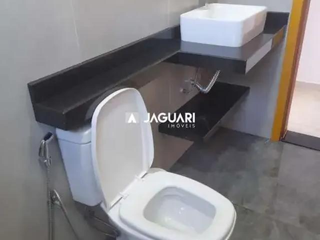 Casa / Sobrado Comercial para Venda em Agudos/SP Chácaras Nova Califórnia 4 Quartos