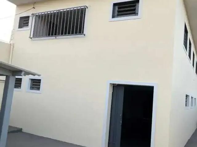Casa / Sobrado Comercial para Venda em Araçatuba/SP Santana 4 Quartos