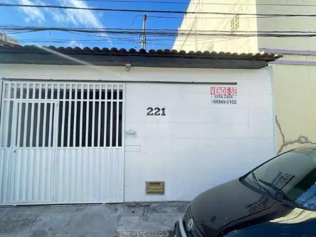 Casa / Sobrado Comercial para Venda em Aracaju/SE Centro 2 Quartos