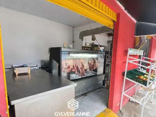 Casa / Sobrado Comercial para Venda em Aracaju/SE Farolândia 3 Quartos