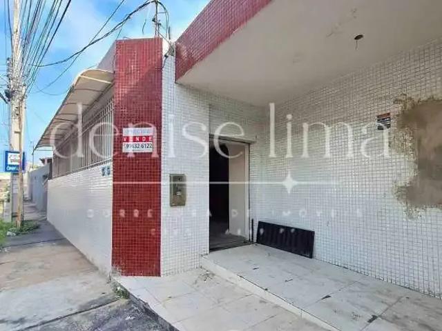 Casa / Sobrado Comercial para Venda em Aracaju/SE Luzia