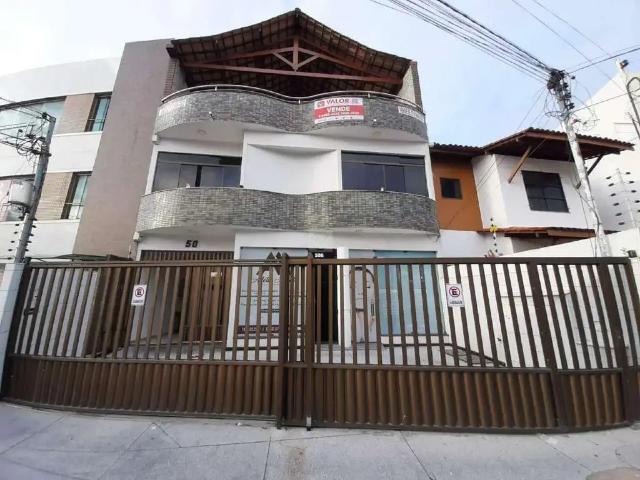 Casa / Sobrado Comercial para Venda em Aracaju/SE Luzia 8 Quartos