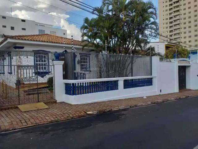 Casa / Sobrado Comercial para Venda em Araraquara/SP Centro 3 Quartos