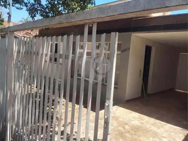 Casa / Sobrado Comercial para Venda em Araraquara/SP Centro 3 Quartos