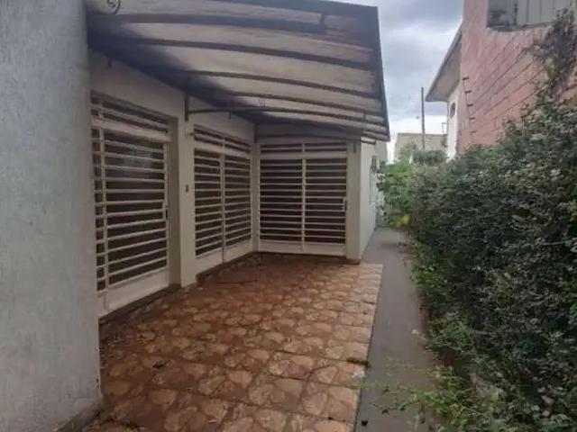 Casa / Sobrado Comercial para Venda em Araraquara/SP Centro 3 Quartos