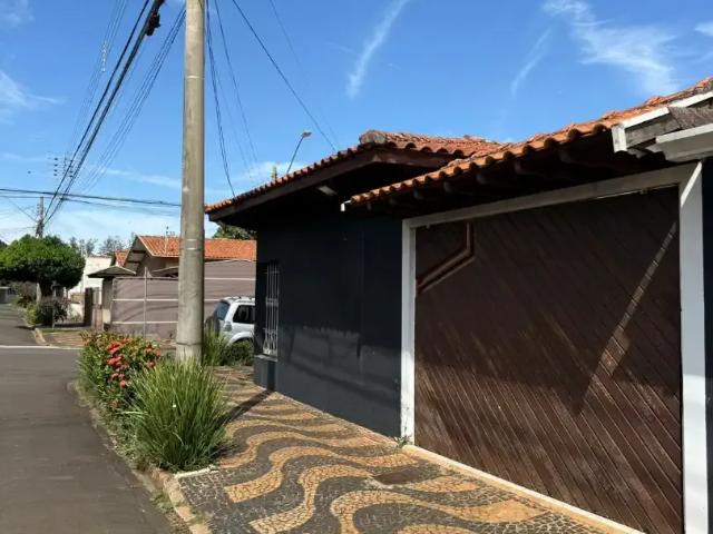 Casa / Sobrado Comercial para Venda em Araras/SP Jardim Nossa Senhora de Fátima