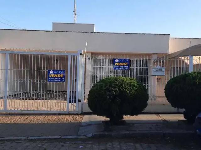 Casa / Sobrado Comercial para Venda em Atibaia/SP Centro 3 Quartos