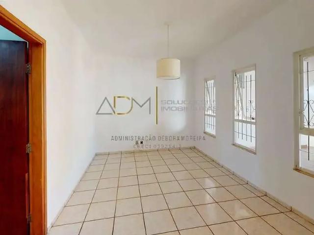 Casa / Sobrado Comercial para Venda em Botucatu/SP Vila Assumpção 3 Quartos